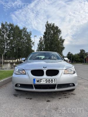 Pelēks BMW 520 2004 Ogre, ar dzinēja tilpumu 2.00 L un nobraukumu 265 tūkst. km par 2500 €, foto 4 vietnē AUTOMOTO.COM.LV