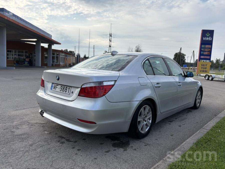 Pelēks BMW 520 2004 Ogre, ar dzinēja tilpumu 2.00 L un nobraukumu 265 tūkst. km par 2500 €, foto 5 vietnē AUTOMOTO.COM.LV