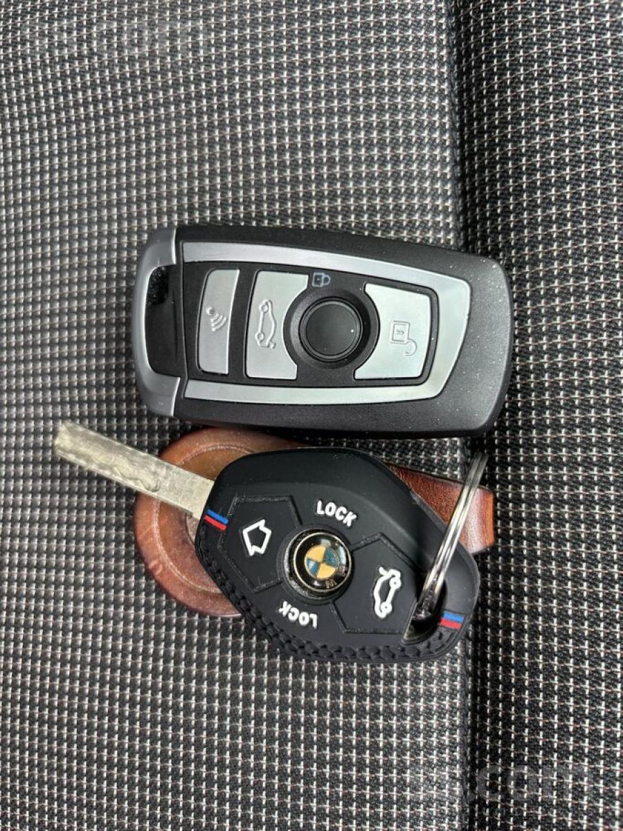 Pelēks BMW 520 2004 Ogre, ar dzinēja tilpumu 2.00 L un nobraukumu 265 tūkst. km par 2500 €, foto 6 vietnē AUTOMOTO.COM.LV