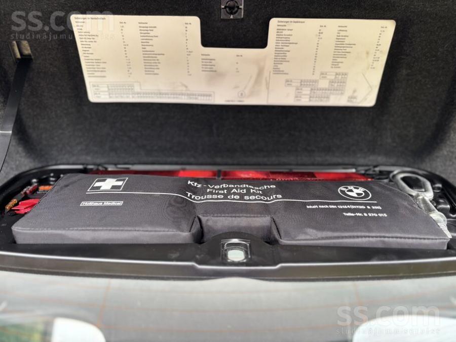 Pelēks BMW 520 2004 Ogre, ar dzinēja tilpumu 2.00 L un nobraukumu 265 tūkst. km par 2500 €, foto 7 vietnē AUTOMOTO.COM.LV