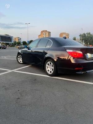 Grey BMW 520 2004 in Vilnius, with an engine capacity of 0.00 L and mileage of 328 thousand km for 2400 €, photo 6 on AUTOMOTO.COM.LV