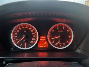 Grey BMW 520 2004 in Vilnius, with an engine capacity of 0.00 L and mileage of 328 thousand km for 2400 €, photo 9 on AUTOMOTO.COM.LV