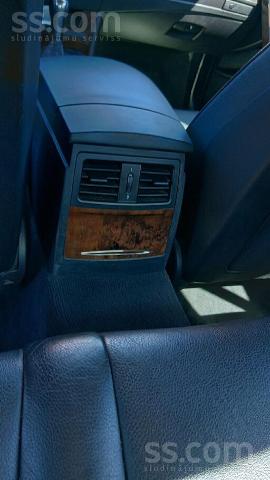 Pelēks BMW 520 2005 Liepāja, ar dzinēja tilpumu 2.20 L un nobraukumu 257 tūkst. km par 4255 €, foto 17 vietnē AUTOMOTO.COM.LV