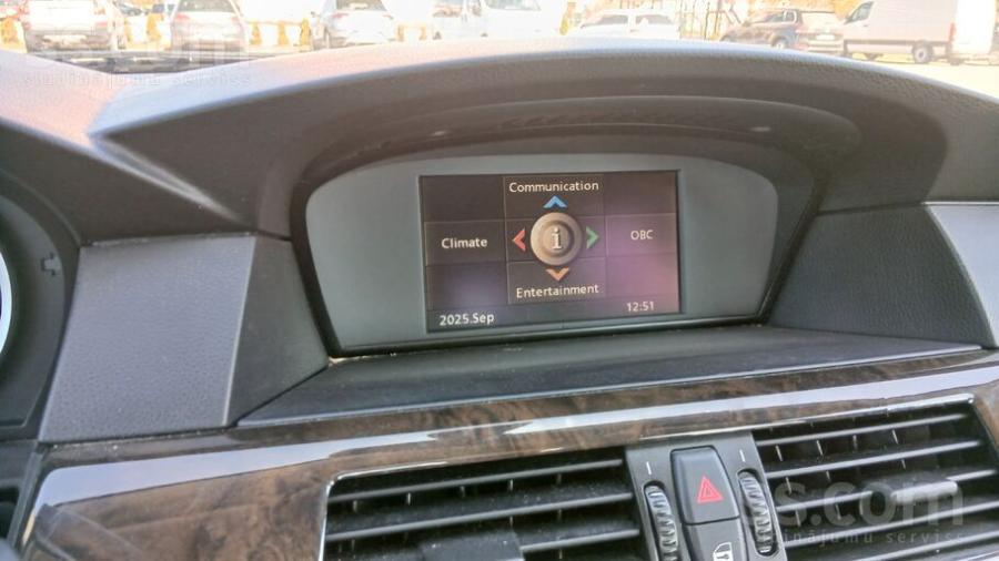 Pelēks BMW 520 2005 Liepāja, ar dzinēja tilpumu 2.20 L un nobraukumu 257 tūkst. km par 4255 €, foto 19 vietnē AUTOMOTO.COM.LV