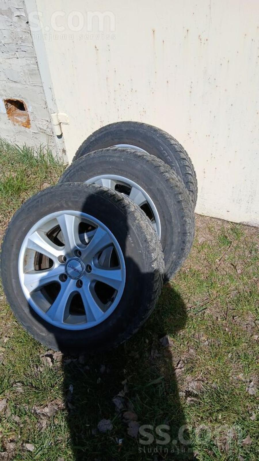 Pelēks BMW 520 2005 Liepāja, ar dzinēja tilpumu 2.20 L un nobraukumu 257 tūkst. km par 4255 €, foto 20 vietnē AUTOMOTO.COM.LV