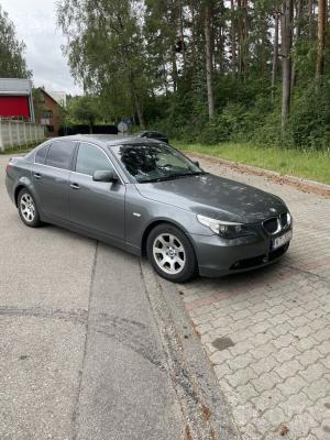 Grey BMW 520 2006 in Riga, with an engine capacity of 2.00 L and mileage of 275 thousand km for 4200 €, photo 2 on AUTOMOTO.COM.LV