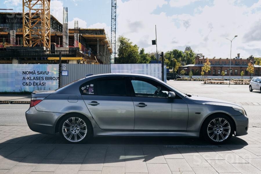 Pelēks BMW 520 2006 Rīga, ar dzinēja tilpumu 2.00 L un nobraukumu 296 tūkst. km par 5500 €, foto 9 vietnē AUTOMOTO.COM.LV