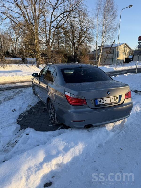 Grey BMW 520 2007 in Riga, with an engine capacity of 2.00 L and mileage of 280 thousand km for 4000 €, photo 3 on AUTOMOTO.COM.LV