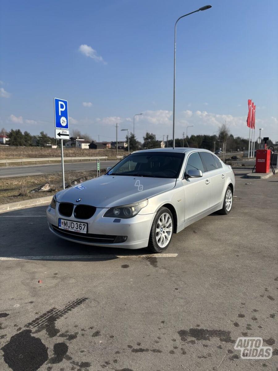 Grey BMW 520 2007 in Vilnius, with an engine capacity of 2.00 L and mileage of 334 thousand km for 2600 €, photo 2 on AUTOMOTO.COM.LV