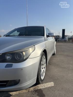 Grey BMW 520 2007 in Vilnius, with an engine capacity of 2.00 L and mileage of 334 thousand km for 2600 €, photo 12 on AUTOMOTO.COM.LV