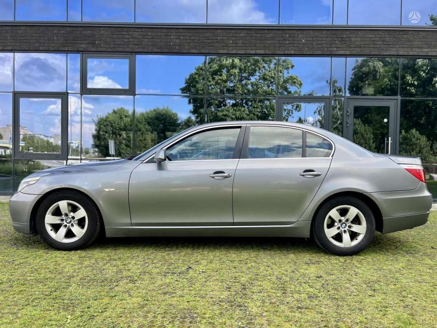 Pelēks BMW 520 2007 Kauņa, ar dzinēja tilpumu 0.00 L un nobraukumu 249 tūkst. km par 4550 €, foto 4 vietnē AUTOMOTO.COM.LV