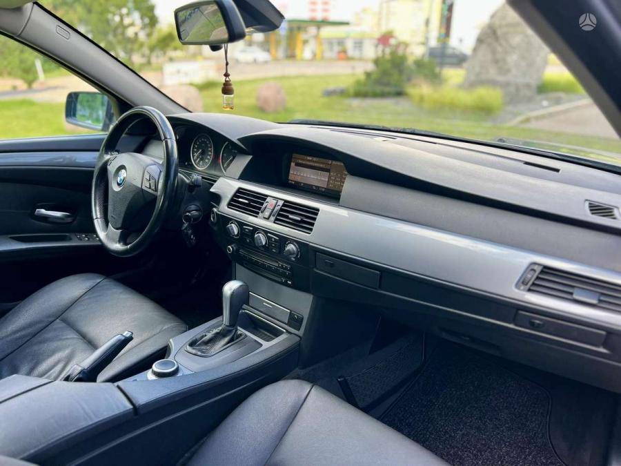 Pelēks BMW 520 2007 Kauņa, ar dzinēja tilpumu 0.00 L un nobraukumu 249 tūkst. km par 4550 €, foto 12 vietnē AUTOMOTO.COM.LV
