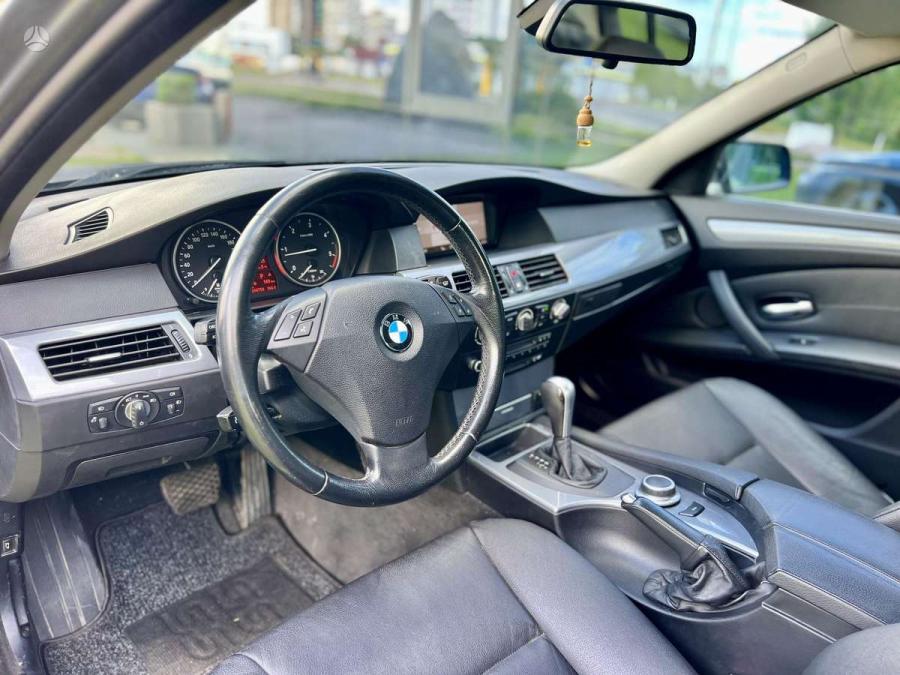 Pelēks BMW 520 2007 Kauņa, ar dzinēja tilpumu 0.00 L un nobraukumu 249 tūkst. km par 4550 €, foto 20 vietnē AUTOMOTO.COM.LV