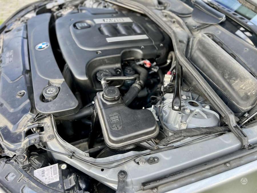 Pelēks BMW 520 2007 Kauņa, ar dzinēja tilpumu 0.00 L un nobraukumu 249 tūkst. km par 4550 €, foto 26 vietnē AUTOMOTO.COM.LV