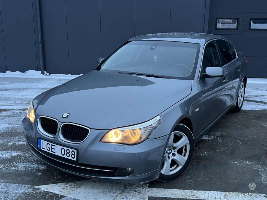 Grey BMW 520 2008 in Kaunas, with an engine capacity of 2.00 L and mileage of 423 thousand km for 4150 €, photo 5 on AUTOMOTO.COM.LV