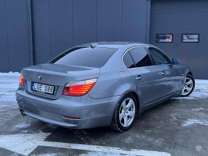 Grey BMW 520 2008 in Kaunas, with an engine capacity of 2.00 L and mileage of 423 thousand km for 4150 €, photo 12 on AUTOMOTO.COM.LV