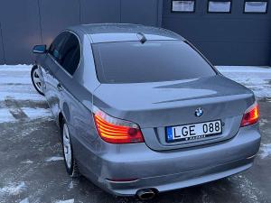 Grey BMW 520 2008 in Kaunas, with an engine capacity of 2.00 L and mileage of 423 thousand km for 4150 €, photo 14 on AUTOMOTO.COM.LV