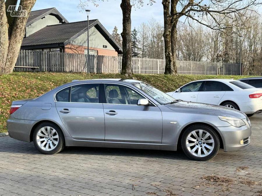 Pelēks BMW 520 2008 Šilutė, ar dzinēja tilpumu 2.00 L un nobraukumu 320 tūkst. km par 3850 €, foto 7 vietnē AUTOMOTO.COM.LV