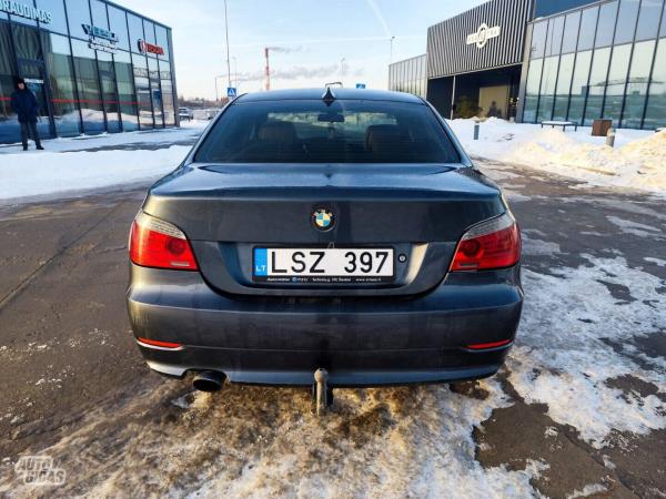 Grey BMW 520 2008 in Siauliai, with an engine capacity of 2.00 L and mileage of 320 thousand km for 3650 €, photo 6 on AUTOMOTO.COM.LV