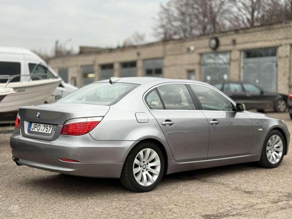 Pelēks BMW 520 2008 Šilutė, ar dzinēja tilpumu 2.00 L un nobraukumu 320 tūkst. km par 3850 €, foto 9 vietnē AUTOMOTO.COM.LV
