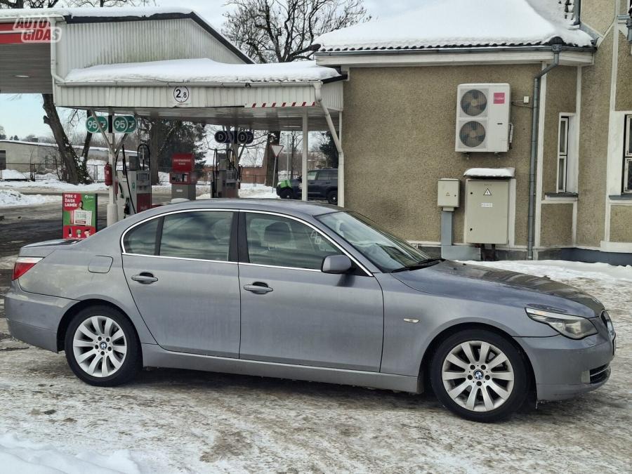 Pelēks BMW 520 2008 Šilutė, ar dzinēja tilpumu 2.00 L un nobraukumu 320 tūkst. km par 3900 €, foto 4 vietnē AUTOMOTO.COM.LV