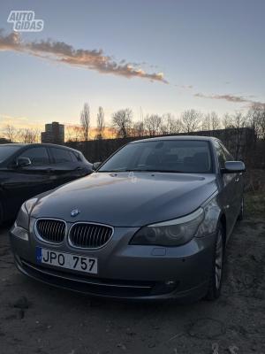 Pelēks BMW 520 2008 Klaipėda, ar dzinēja tilpumu 2.00 L un nobraukumu 326 tūkst. km par 3700 €, foto  vietnē AUTOMOTO.COM.LV