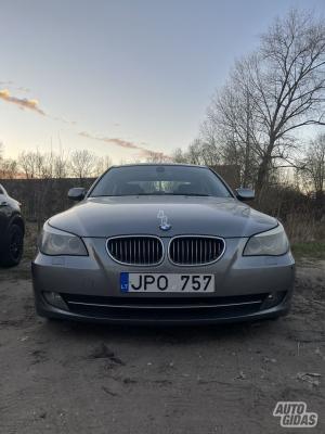 Pelēks BMW 520 2008 Klaipėda, ar dzinēja tilpumu 2.00 L un nobraukumu 326 tūkst. km par 3700 €, foto 3 vietnē AUTOMOTO.COM.LV