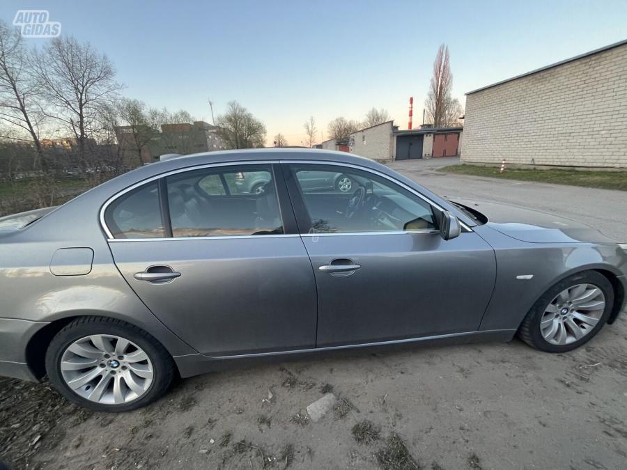 Pelēks BMW 520 2008 Klaipėda, ar dzinēja tilpumu 2.00 L un nobraukumu 326 tūkst. km par 3700 €, foto 6 vietnē AUTOMOTO.COM.LV