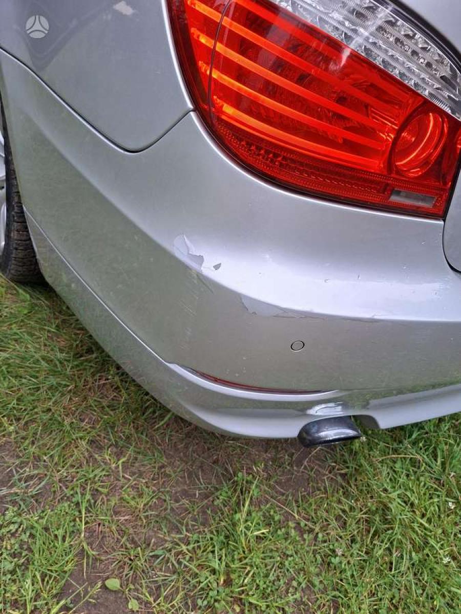 Grey BMW 520 2008 in Vilnius, with an engine capacity of 2.00 L and mileage of 312 thousand km for 4900 €, photo 13 on AUTOMOTO.COM.LV