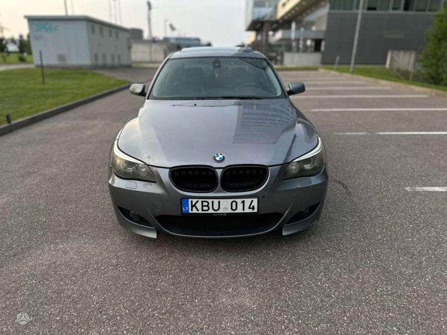 Grey BMW 520 2008 in Vilnius, with an engine capacity of 2.00 L and mileage of 387 thousand km for 5500 €, photo 3 on AUTOMOTO.COM.LV