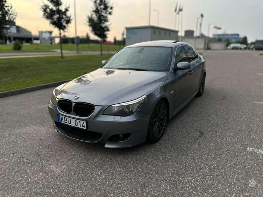 Grey BMW 520 2008 in Vilnius, with an engine capacity of 2.00 L and mileage of 387 thousand km for 5500 €, photo 4 on AUTOMOTO.COM.LV
