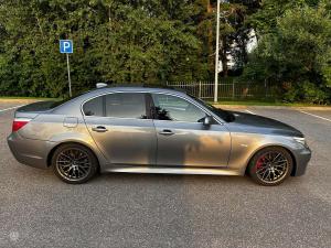 Grey BMW 520 2008 in Vilnius, with an engine capacity of 2.00 L and mileage of 387 thousand km for 5500 €, photo 5 on AUTOMOTO.COM.LV