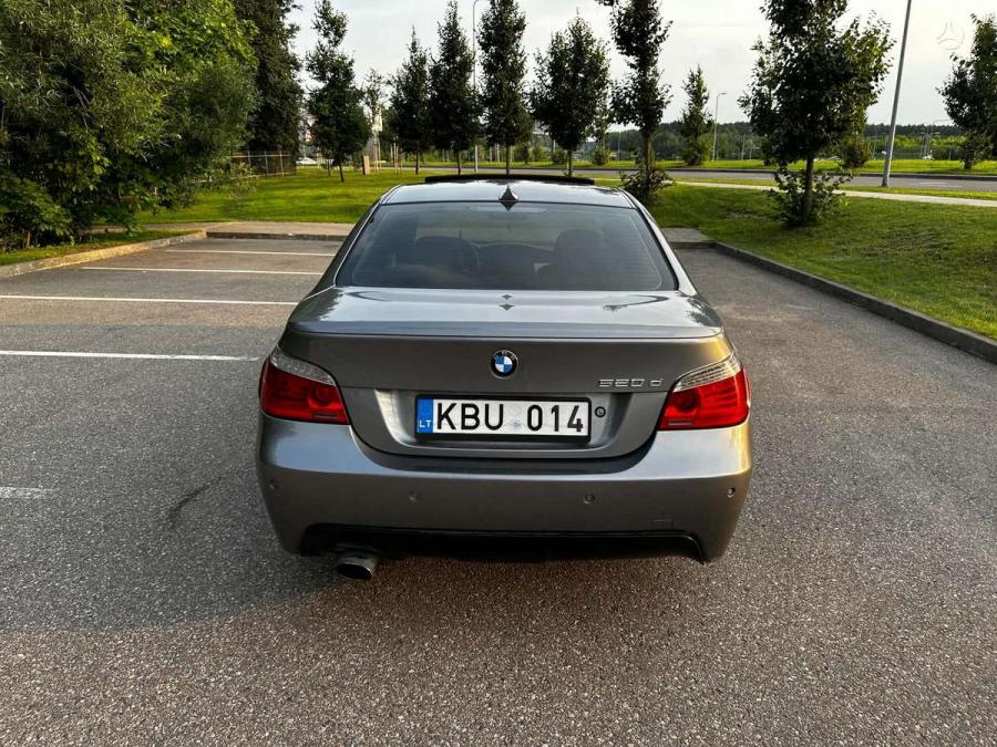 Grey BMW 520 2008 in Vilnius, with an engine capacity of 2.00 L and mileage of 387 thousand km for 5500 €, photo 9 on AUTOMOTO.COM.LV