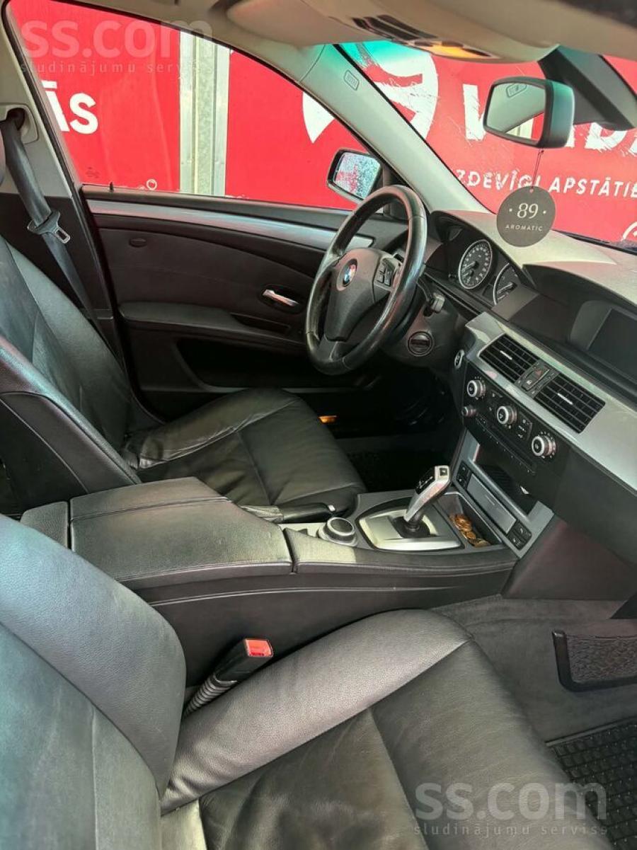 Grey BMW 520 2008 in Daugavpils, with an engine capacity of 2.00 L and mileage of 286 thousand km for 3200 €, photo 7 on AUTOMOTO.COM.LV