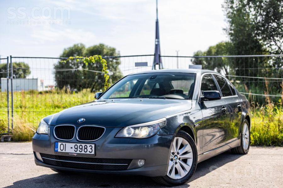 Grey BMW 520 2008 in Riga, with an engine capacity of 2.00 L and mileage of 419 thousand km for 6800 €, photo 1 on AUTOMOTO.COM.LV