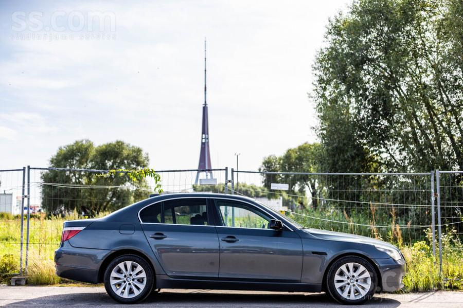 Grey BMW 520 2008 in Riga, with an engine capacity of 2.00 L and mileage of 419 thousand km for 6800 €, photo 6 on AUTOMOTO.COM.LV