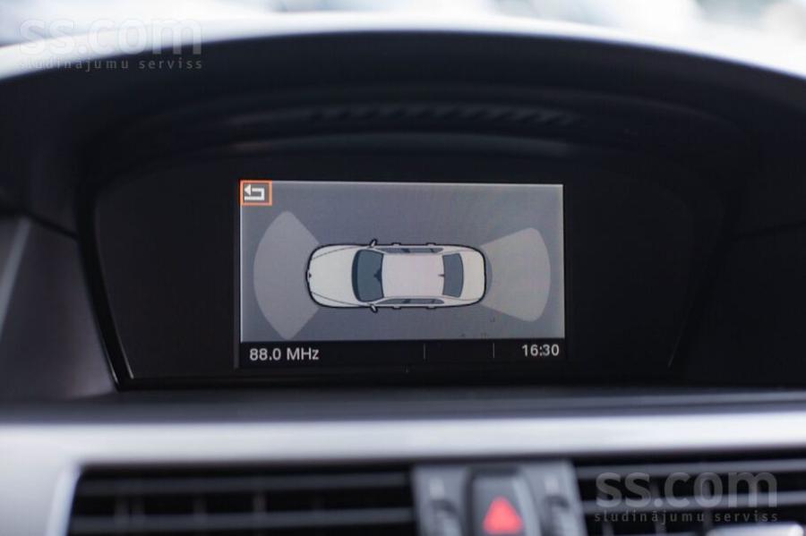 Grey BMW 520 2008 in Riga, with an engine capacity of 2.00 L and mileage of 419 thousand km for 6800 €, photo 20 on AUTOMOTO.COM.LV