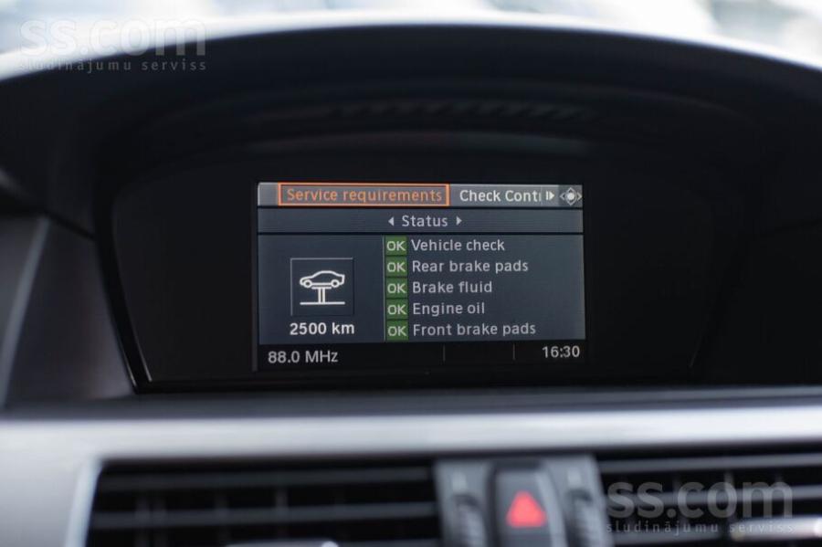Grey BMW 520 2008 in Riga, with an engine capacity of 2.00 L and mileage of 419 thousand km for 6800 €, photo 21 on AUTOMOTO.COM.LV