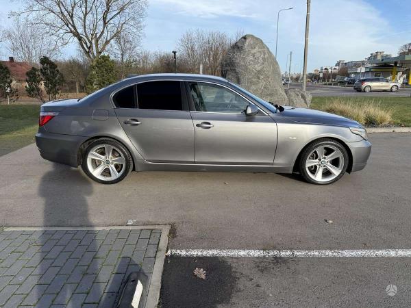 Grey BMW 520 2009 in Kaunas, with an engine capacity of 0.00 L and mileage of 445 thousand km for 4250 €, photo 4 on AUTOMOTO.COM.LV
