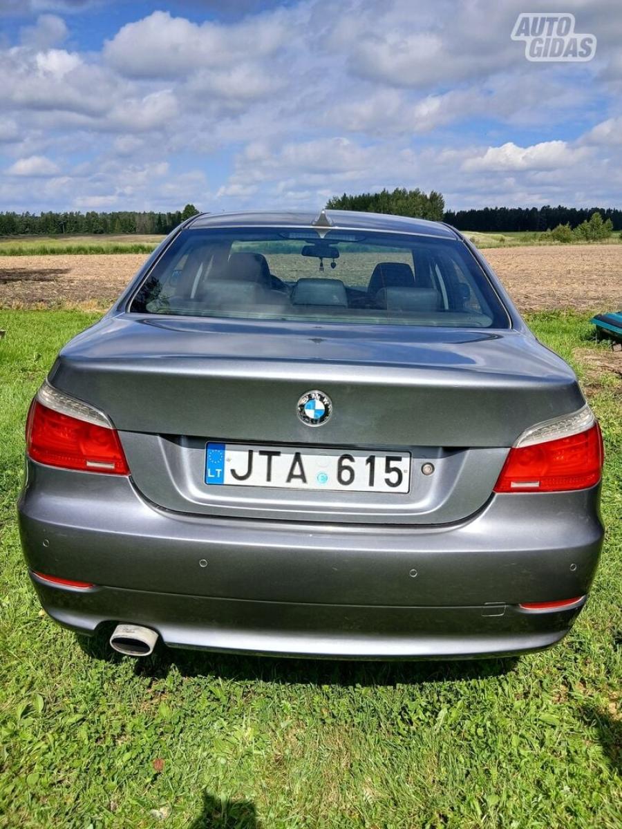 Grey BMW 520 2009 in Panevezys, with an engine capacity of 2.00 L and mileage of 221 thousand km for 3500 €, photo 5 on AUTOMOTO.COM.LV