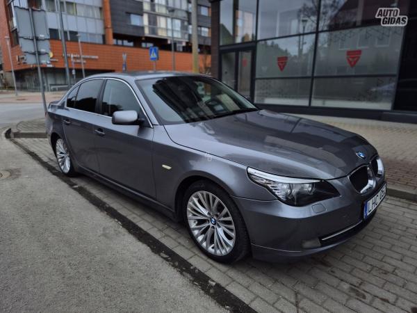 Pelēks BMW 520 2009 Klaipėda, ar dzinēja tilpumu 2.00 L un nobraukumu 183 tūkst. km par 3500 €, foto 1 vietnē AUTOMOTO.COM.LV