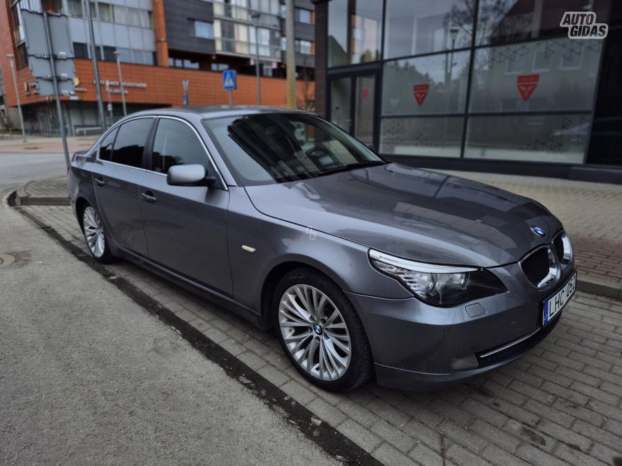 Pelēks BMW 520 2009 Klaipėda, ar dzinēja tilpumu 2.00 L un nobraukumu 183 tūkst. km par 3500 €, foto 1 vietnē AUTOMOTO.COM.LV