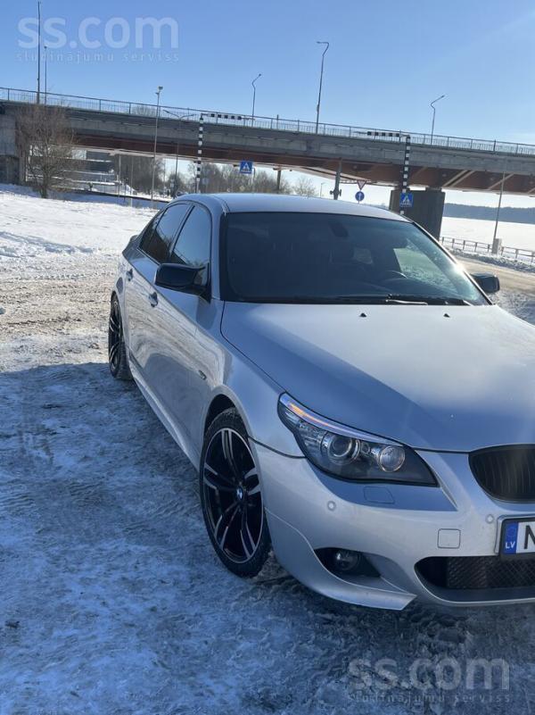 Grey BMW 520 2009 in Riga, with an engine capacity of 2.00 L and mileage of 259 thousand km for 6150 €, photo 3 on AUTOMOTO.COM.LV
