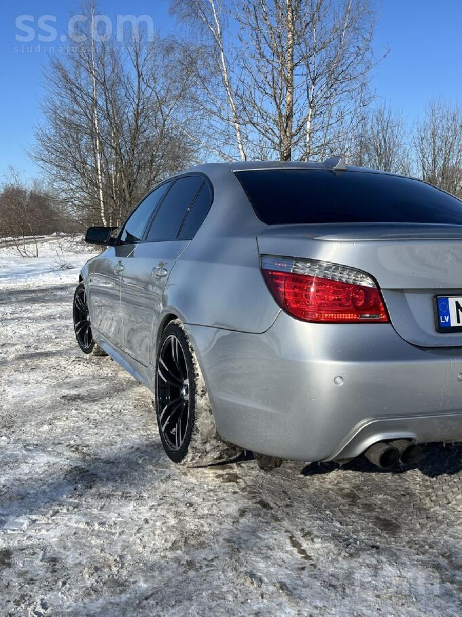 Grey BMW 520 2009 in Riga, with an engine capacity of 2.00 L and mileage of 259 thousand km for 6150 €, photo 6 on AUTOMOTO.COM.LV