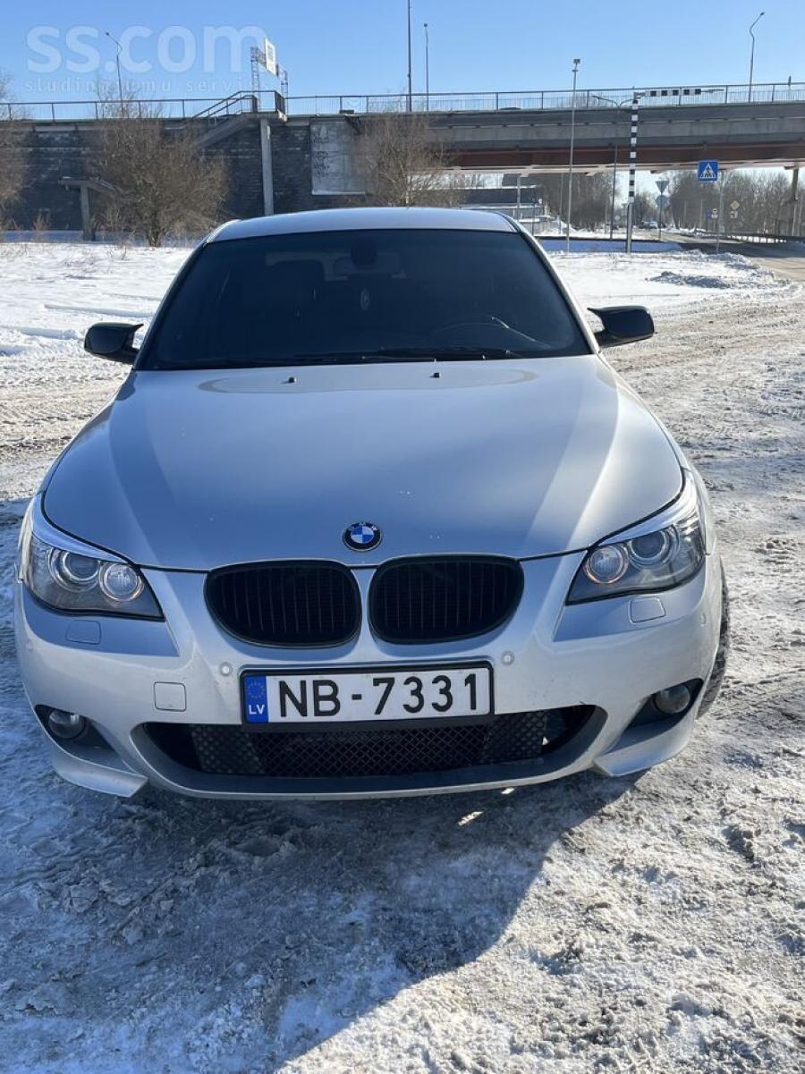 Grey BMW 520 2009 in Riga, with an engine capacity of 2.00 L and mileage of 260 thousand km for 5700 €, photo 1 on AUTOMOTO.COM.LV