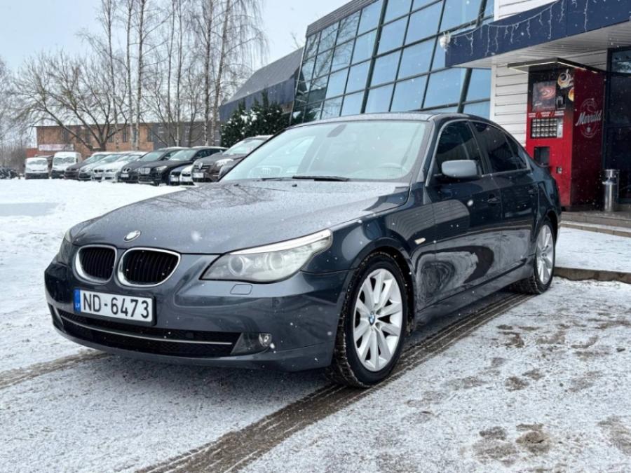 Grey BMW 520 2009 in Riga, with an engine capacity of 2.00 L and mileage of 286 thousand km for 6299 €, photo 1 on AUTOMOTO.COM.LV