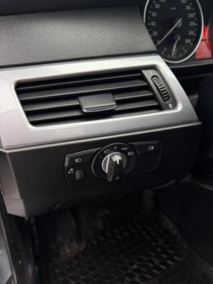 Grey BMW 520 2009 in Riga, with an engine capacity of 2.00 L and mileage of 286 thousand km for 6299 €, photo 7 on AUTOMOTO.COM.LV