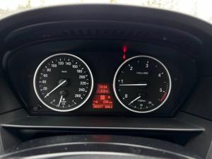 Grey BMW 520 2009 in Riga, with an engine capacity of 2.00 L and mileage of 286 thousand km for 6299 €, photo 10 on AUTOMOTO.COM.LV