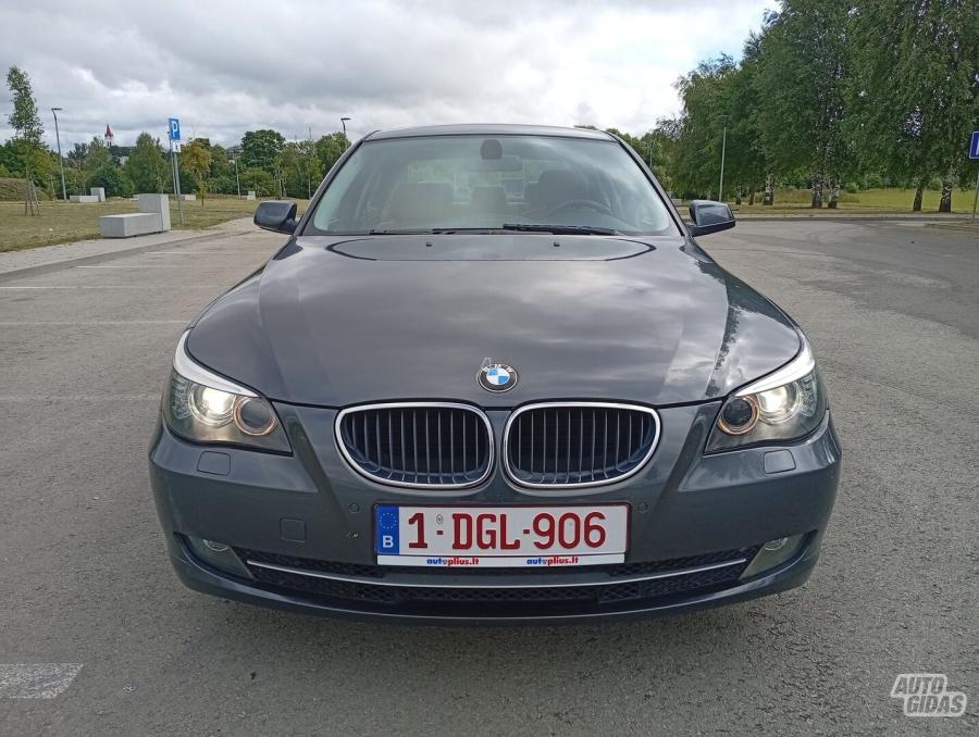 Grey BMW 520 2009 in Vilnius, with an engine capacity of 2.00 L and mileage of 213 thousand km for 4900 €, photo 3 on AUTOMOTO.COM.LV