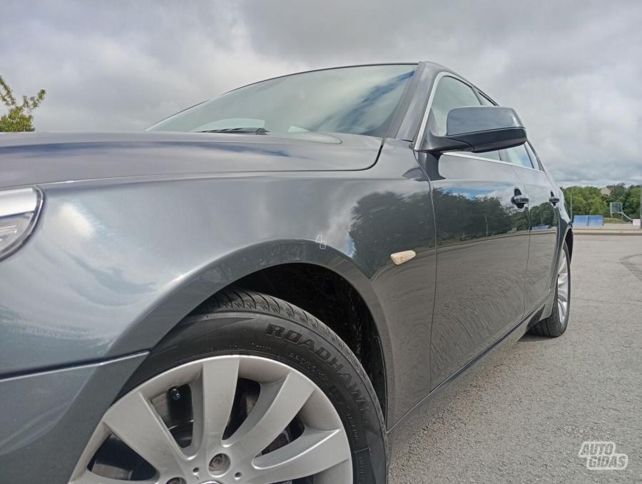 Grey BMW 520 2009 in Vilnius, with an engine capacity of 2.00 L and mileage of 213 thousand km for 4900 €, photo 8 on AUTOMOTO.COM.LV